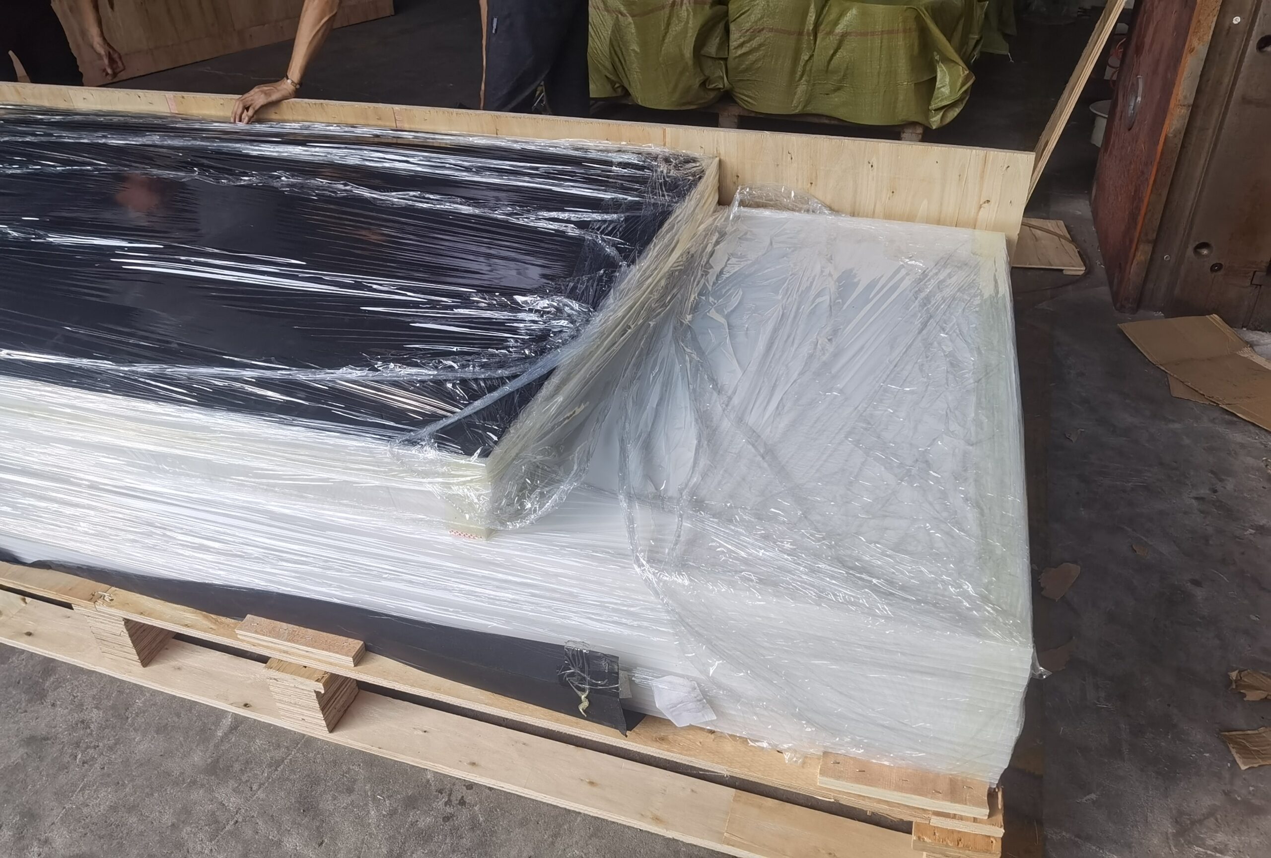 4ft*8ft 1500*3000mm White pp rigid sheet - XICHENG EP LTD